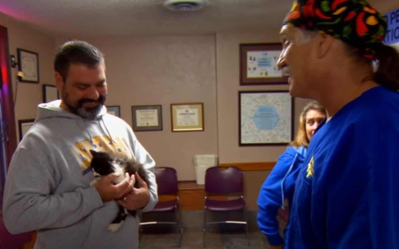 Construction Worker Saves Frozen Kitten in Heartwarming Rescue